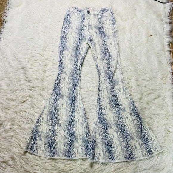 Altar'd State | Jeans | Altard State Womens Flared Wide Leg Snake Skin ...